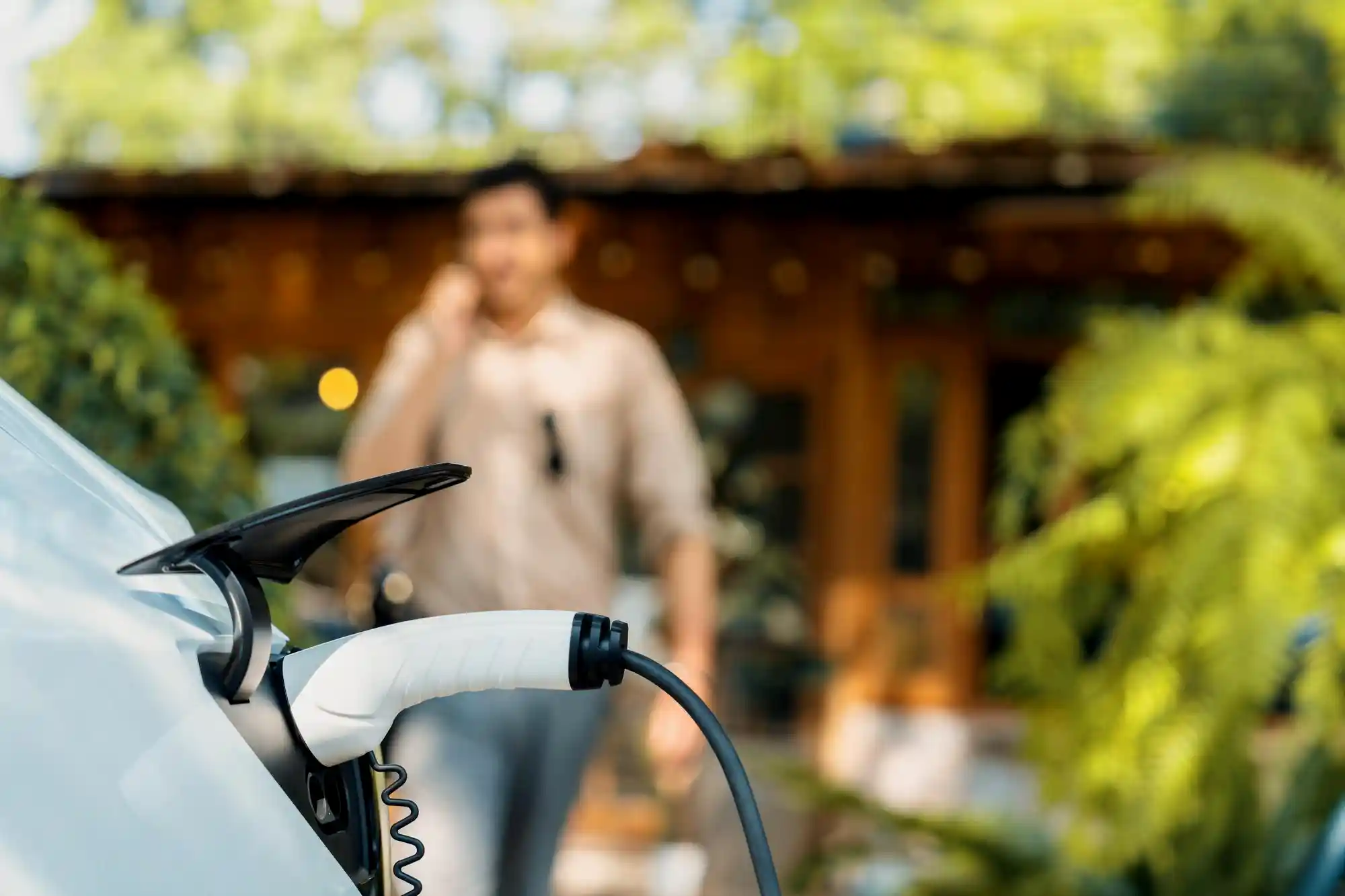 Charging an Electric Vehicle With Solar